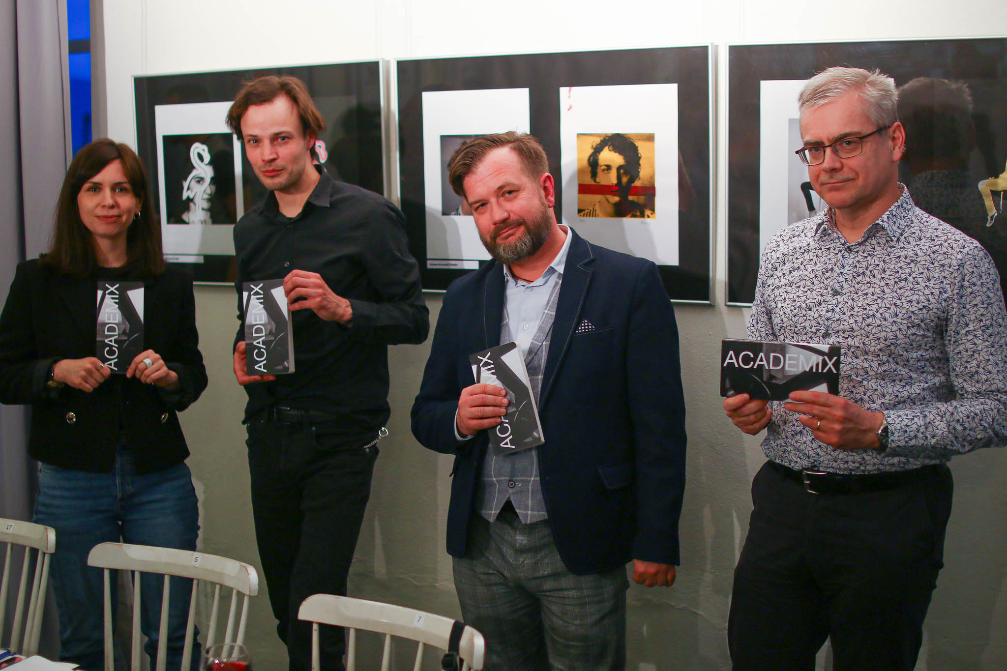 Nová revue Academix staví na esejích a nutí přemýšlet | T-UNI ...